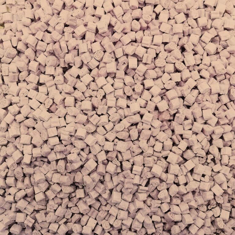 Nanovia PLA Wood Pellets : 40 % vol. pine compound : Nanovia